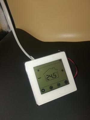 China Bacnet-Thermostat-Smart verdrahteter Prüfer Leistungsaufnahme der geringen Energie für Wasser-Ventilatorkonvektor-Einheiten zu verkaufen