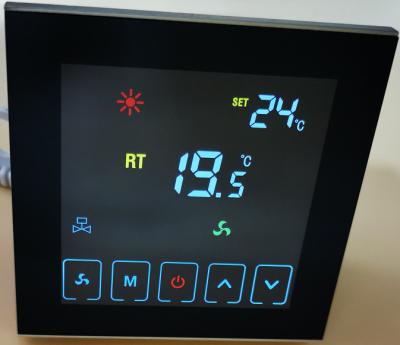 China Muur Opgezette de Zaal van de de Eenheidsthermostaat van de Ventilatorrol Digitale Thermostaat Hoge Precisie Te koop