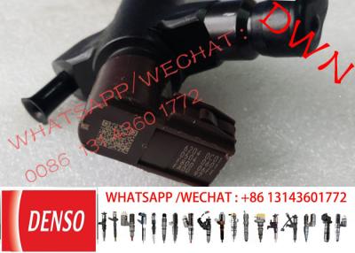 China Injetor de combustível original GENUÍNO de DENSO 23670-51060 295900-0300 295900-0220 para TOYOTA 1VD-FTV à venda