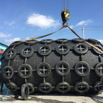 China ISO9001:2015 Grade China Factory Inflatable Yokohama Type Floating Pneumatic Rubber Fender 50kpa 80kpa Yokohama Type 4.5m X 12m Floating Pneumatic Rubber Fender for sale