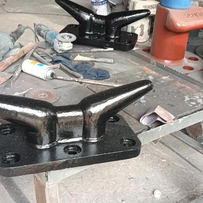 China Custom Size Corrosion Resistant Marine Mooring Bollard with High Load-Bearing Capacity for Vessels for sale