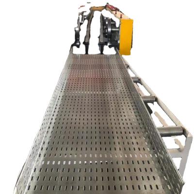 Cina Cavo Tray Forming Machine 380V della lamiera sottile o su misura in vendita