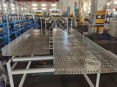 Cina Cavo Tray Forming Machine 380V della lamiera sottile o su misura in vendita