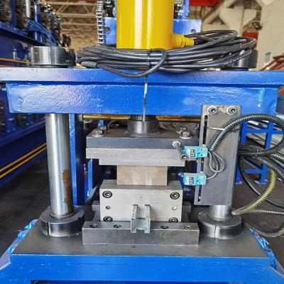 China Hoge productiviteit stalen deurkozijn Making Machine met motor Te koop