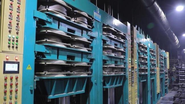 Vulcanizing Machine