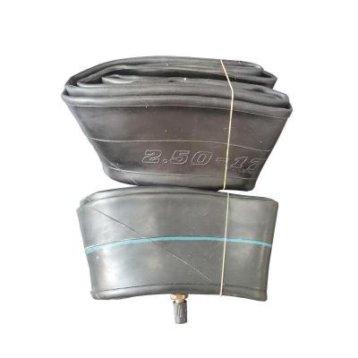 China Valven en sterkte van 10-12 MPA Brazilië Markt Motorfietsband Inner Tube 3.00-18 Te koop