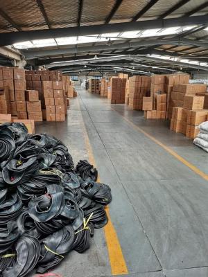 China 14 inch Natural/Butyl Inner Tube De ultieme oplossing voor motorfietsbanden Te koop
