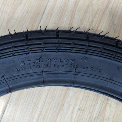 Cina Pneumatici di gomma naturale per moto e pneumatici senza tubi 2.75-17 in vendita
