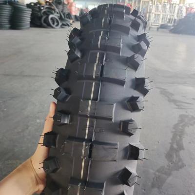 Cina 140/80-18 pneumatici supermorbidi e mediamente morbidi a Qingdao adatti a vari terreni in vendita