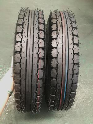 Cina Contenuto di gomma naturale del 35%-55% Pneumatici da motocicletta 400-8 LLantas 4.00-8 con disegno popolare in vendita