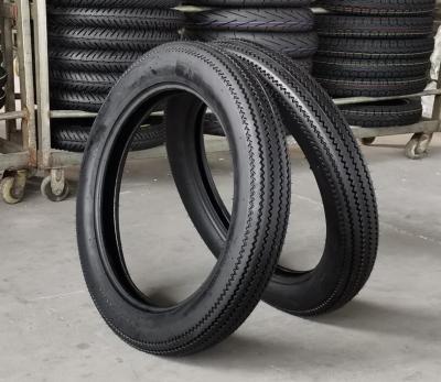 Cina Migliora la tua guida con pneumatici per motociclistici a dente di sega gomma naturale e involucro per pneumatici in vendita