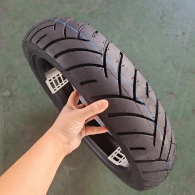 Cina 110/80-17 Pneumatici per motociclette provenienti da Taiwan con gomma naturale e 6pr/8pr Ply Rating in vendita