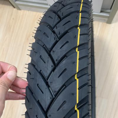 Cina 90/90-17 Pneumatici per motociclette di uso generale nel porto di carico di Qingdao in vendita