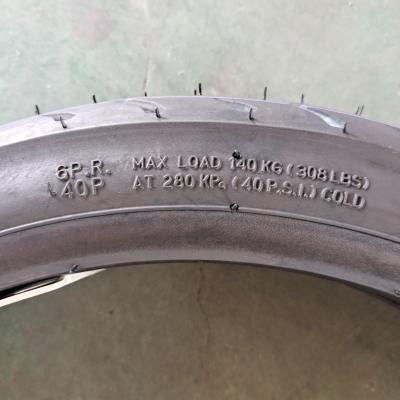 Cina 70/90-14 Pneumatici per motociclette con involucro in gomma naturale di fabbricazione professionale in vendita