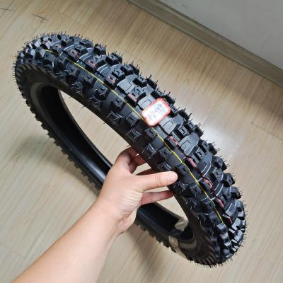 Cina Pneumatici per motociclette da corsa 80/100-19 con Ply rating 6pr/8pr e contenuto di gomma del 35%-55% in vendita