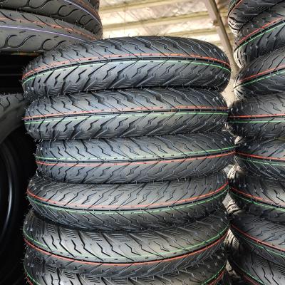Cina 100/80-14 Pneumatici da motocicletta con 35%-55% di contenuto di gomma e involucro in vendita
