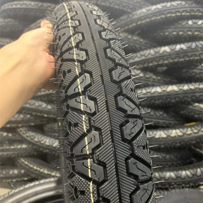Cina Ruote e pneumatici per motociclette per 3.00-17 Port Qingdao Port di carico Forza di trazione 10.5 in vendita