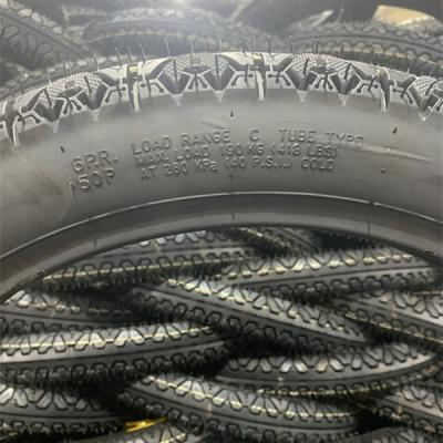 Cina Ruote e pneumatici per motociclette per 3.00-17 Port Qingdao Port di carico Forza di trazione 10.5 in vendita