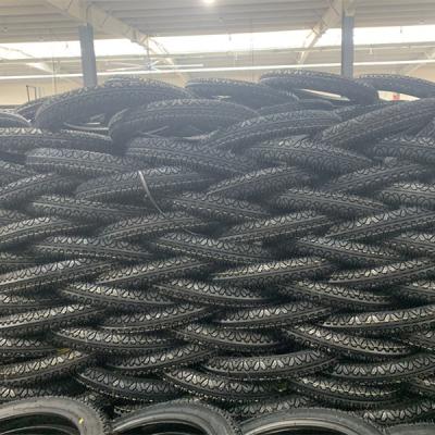 Cina Ruote e pneumatici per motociclette per 3.00-17 Port Qingdao Port di carico Forza di trazione 10.5 in vendita