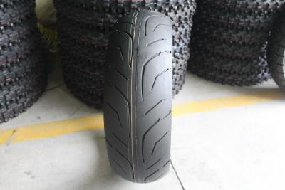 Cina 180/55-17 pneumatici da 17 pollici per moto e migliorati per il retrofit/upgrade in vendita