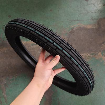 中国 モーターサイクルのタイヤ2.75-17 青島市場での荷乗港 販売のため