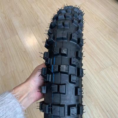 Cina Ban Motor 80/100 21 Pneumatici per motociclette con e contenuto di gomma del 35%-55% nel porto di Qingdao in vendita