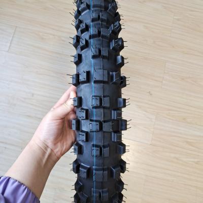 Cina 80/100-21 Pneumatici di gomma naturale per motociclette Il perfetto equilibrio tra prestazioni e durata in vendita