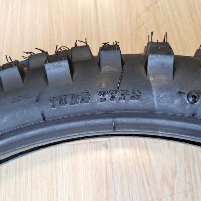 Cina 80/100-21 Pneumatici di gomma naturale per motociclette Il perfetto equilibrio tra prestazioni e durata in vendita