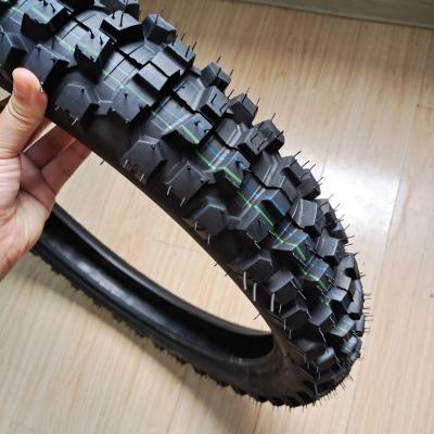 Cina 3.00-17 Pneumatici per motocicli 35% contenuto di gomma Ideale per le esigenze dei clienti in vendita