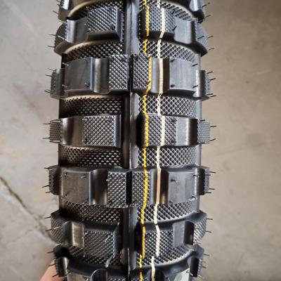 Cina Ottenere le migliori prestazioni con pneumatici da moto 150/70/17 e involucri durevoli in vendita