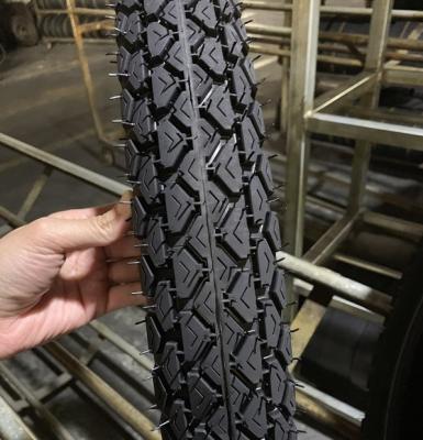 Cina Deep Pattern Design 17 pollici pneumatici da moto con e 6 PR Ply Rating in vendita