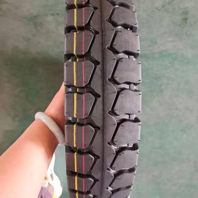 Cina Pneumatici per motociclette da carico nel porto di Qingdao 450 12 con 35%-55% di gomma in vendita