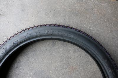 Cina Fornitura del porto di carico di Qingdao 60/100-17 70/100-17 Pneumatici per motocicli con casin pneumatici in vendita