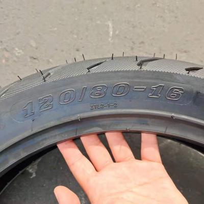 Cina Tempo di consegna entro 25 giorni Casco pneumatico per motociclette 120/80-16 120/90-16 130/80-16 in vendita