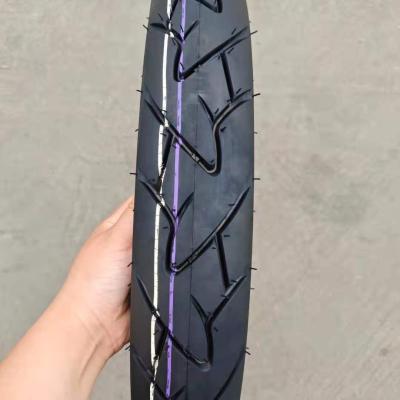 Cina 2.75-18 Pneumatici per motocicli con elevato tasso di gomma naturale e consegna al porto di Qingdao in vendita