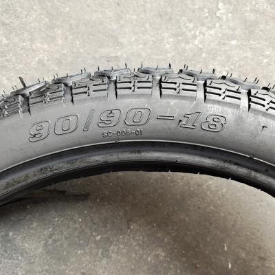 Cina 5000 pezzi al giorno Pneumatici per moto 90/90-18 con tensione 10.5 in vendita