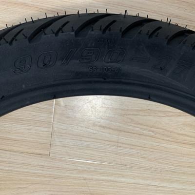中国 ディープデザイン スーパーゴム モーターサイクルのタイヤ 90/90-17 修理/交換目的 販売のため
