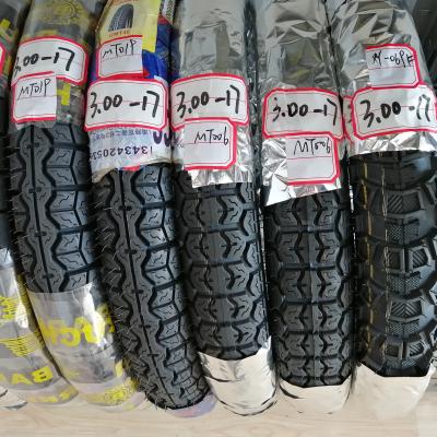 Cina Resistenza alla trazione 10,5 super gomma pneumatico da moto 300-17 per il carico nel porto di Qingdao in vendita