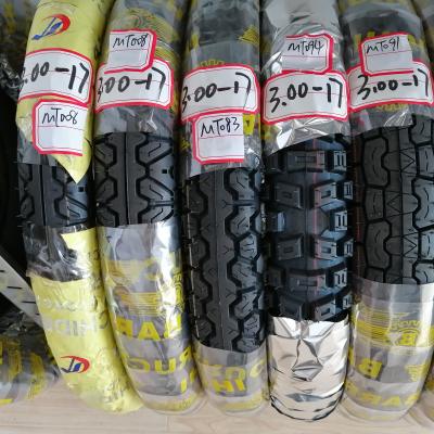 Cina Resistenza alla trazione 10,5 super gomma pneumatico da moto 300-17 per il carico nel porto di Qingdao in vendita