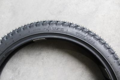 Cina Pneumatici per moto Kenda 300x18 275x18 90/90-18 Pressione dell'aria 280kpa Capacità di carico 180kg in vendita