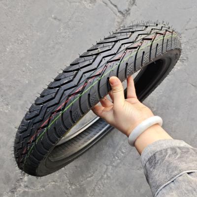 China Super 6PR/8PR pneu de borracha de moto 90/90-18 90.90.18 com um teor de borracha de 35% a 45% à venda