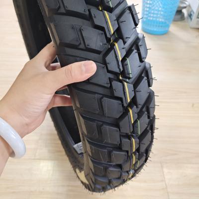 Cina Pneumatici per motocicli 3.00-18 35%-55% Contenuto di gomma Tempo di consegna entro 25 giorni in vendita
