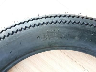Cina Disegno di modello profondo per pneumatici a motore a tubo interno 4.50-18 4.00-19 per un'installazione facile in vendita