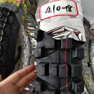 Cina Disegno di pneumatici e tubi di motociclette a modello super profondo progettato per motocicli in vendita