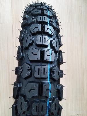 China Top 3.00-17 Pneus de motocicleta com prazo de entrega dentro de 25 dias e carcaça do pneu à venda