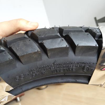 China Direct 110/90-17 Motorfietsbanden met 35% tot 55% rubbergehalte en 10,5 treksterkte Te koop