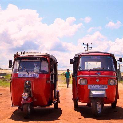 Китай 4.00-8 Размер шины Tuk Tuk MRF Трехколесная трубная шина для замены/ремонта продается