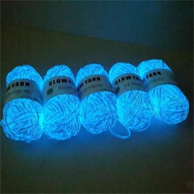 Cina 150D Crochet Glow In The Dark Filato a maglia ricamo in vendita