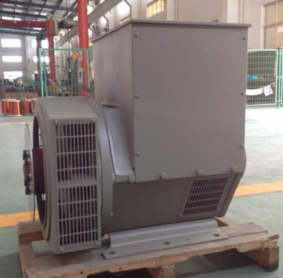 中国 TFW 150KVA 4 の棒の同期発電機のブラシレス交流発電機 220V IP23 販売のため