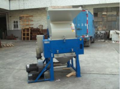China PVC plastic pipes Crusher, waste plastic pipes shredder China factory for sale